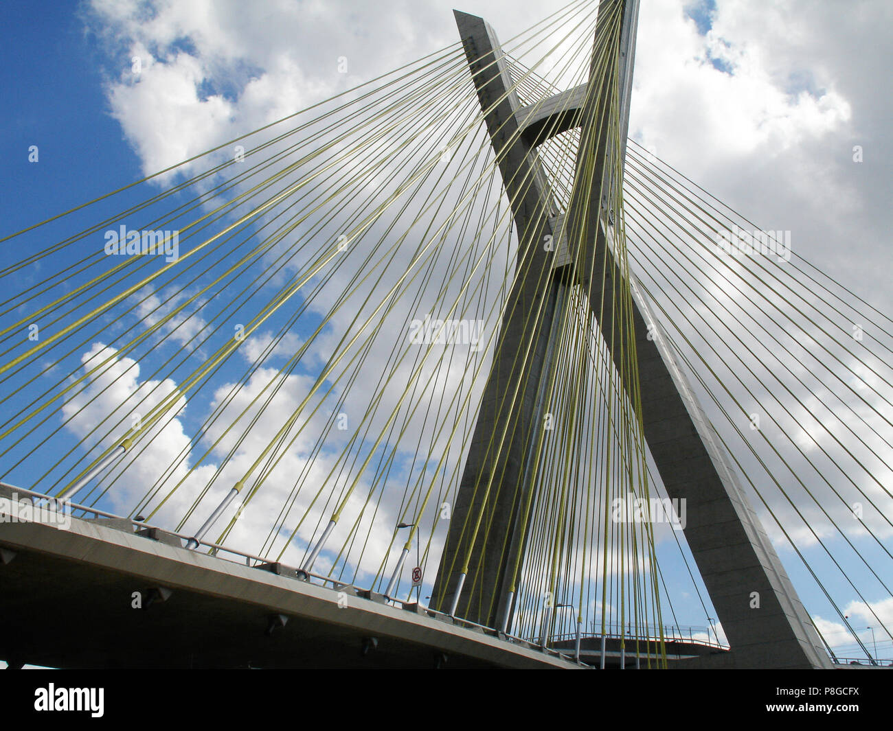 Octavio Frias de Oliveira bridge, São Paulo, Brazil Stock Photo - Alamy