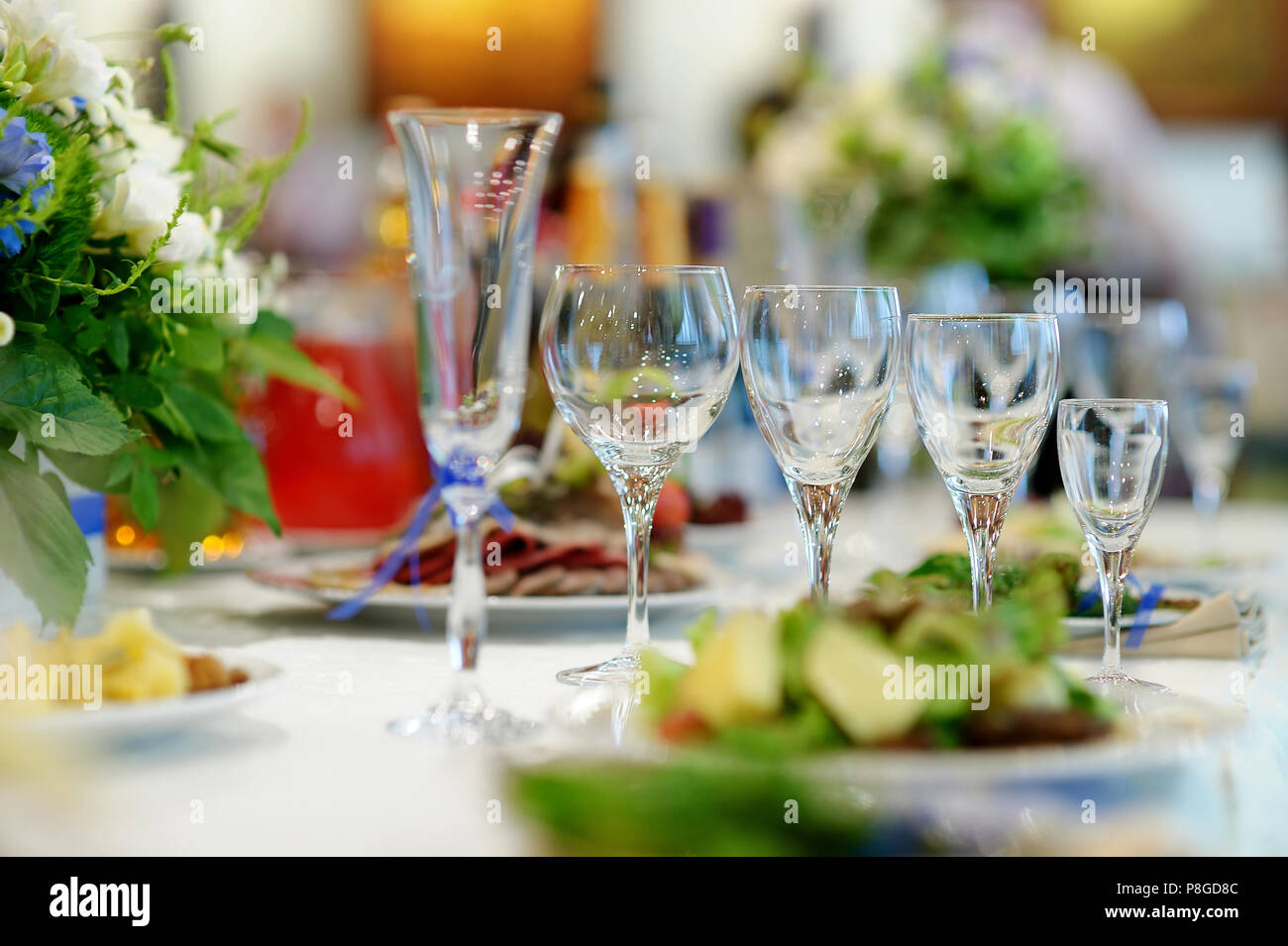 Table set for an event party or wedding reception Stock Photo - Alamy