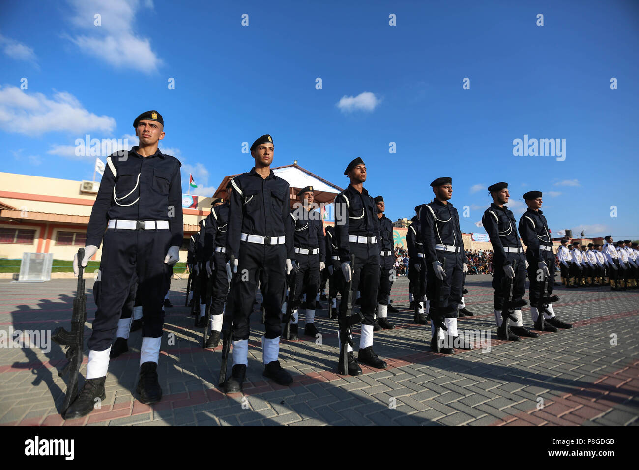 Graduation ceremony middle east hi-res stock photography and images - Alamy