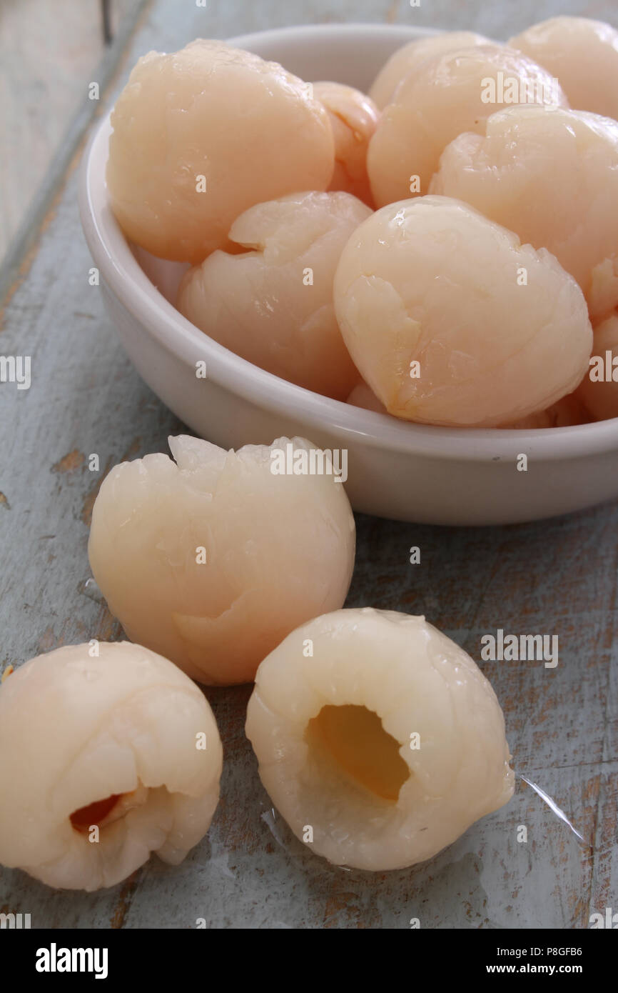 Tinned lychee fruit hi-res stock photography and images - Alamy