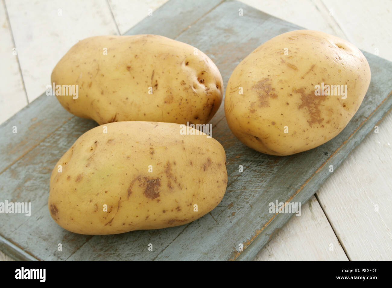 Baker potatoes hi-res stock photography and images - Alamy