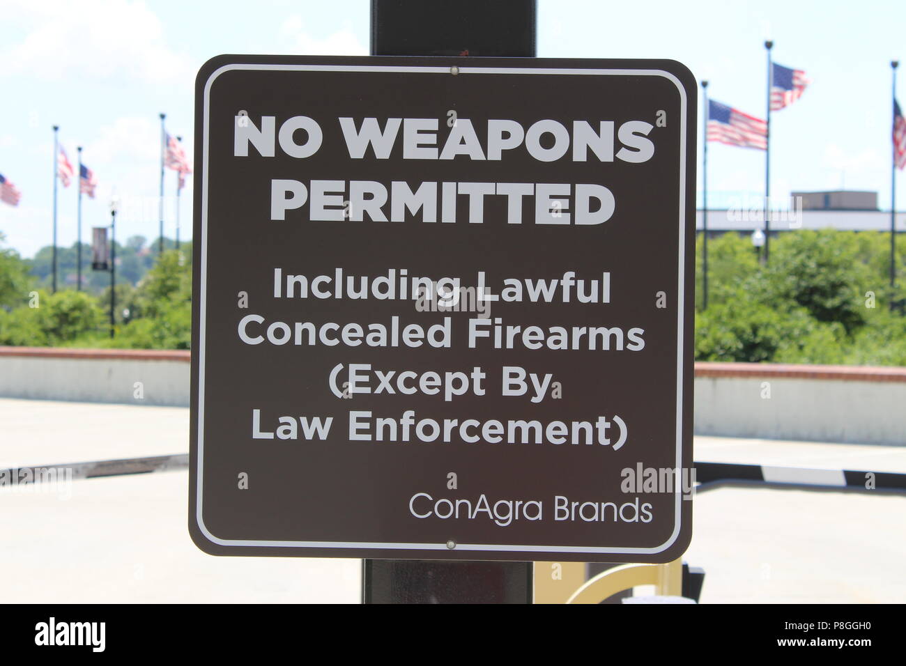 No weapons sign, Omaha, Nebraska Stock Photo - Alamy
