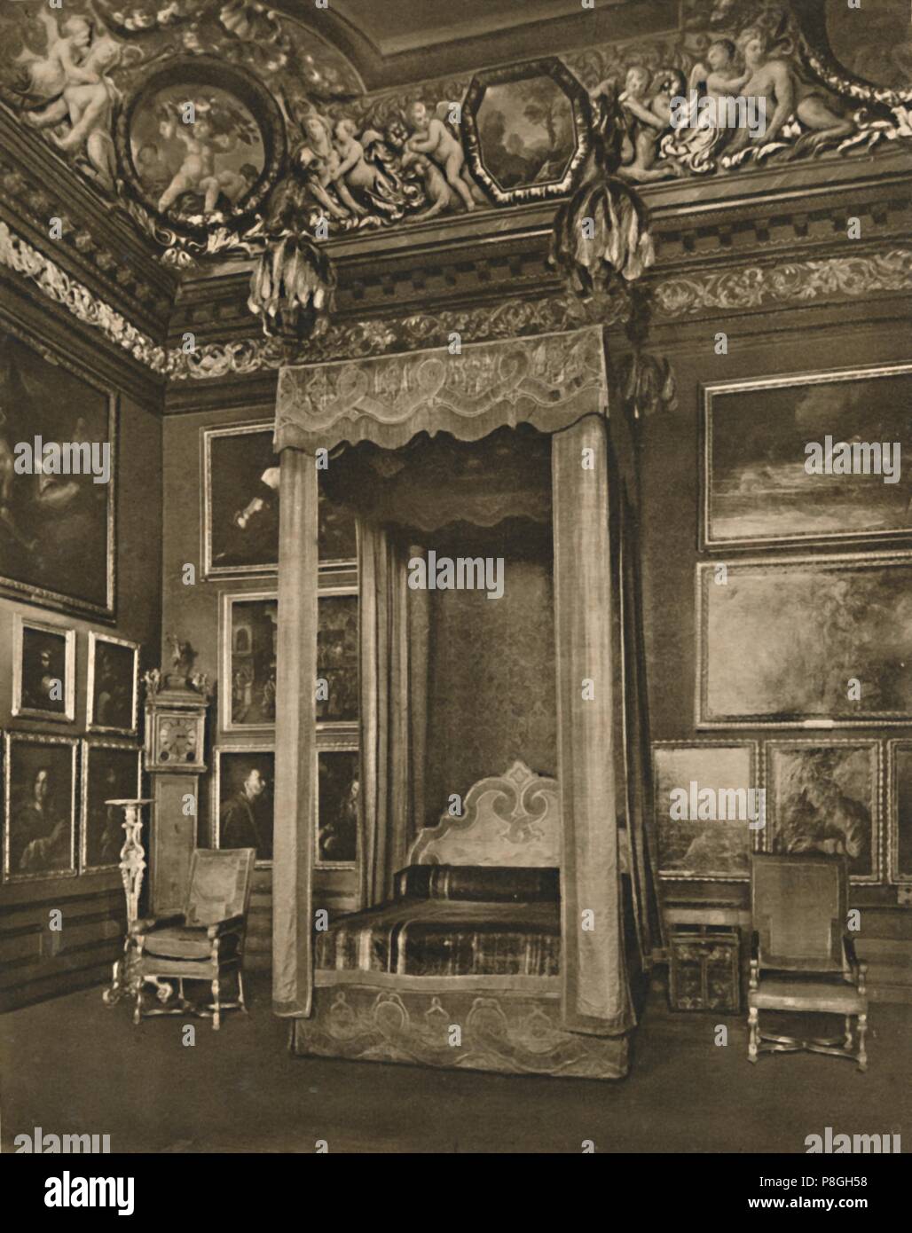 17th century bedchamber painting hi-res stock photography and images ...