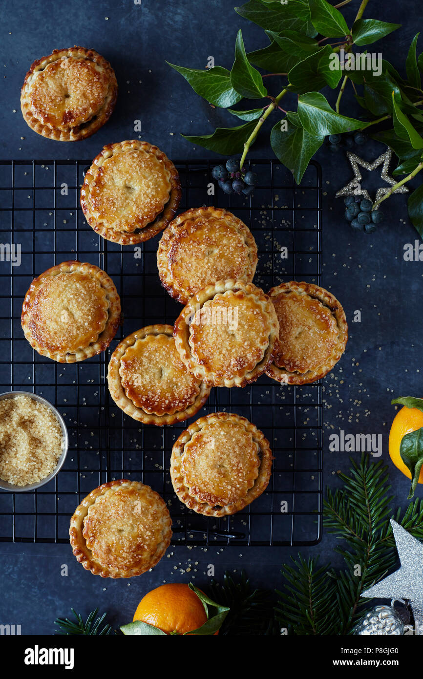Cooling pies hi-res stock photography and images - Alamy