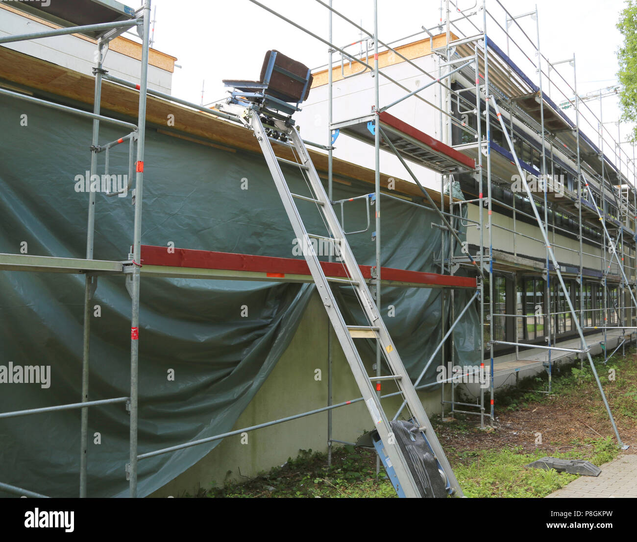 Chair lift repair hi-res stock photography and images - Alamy