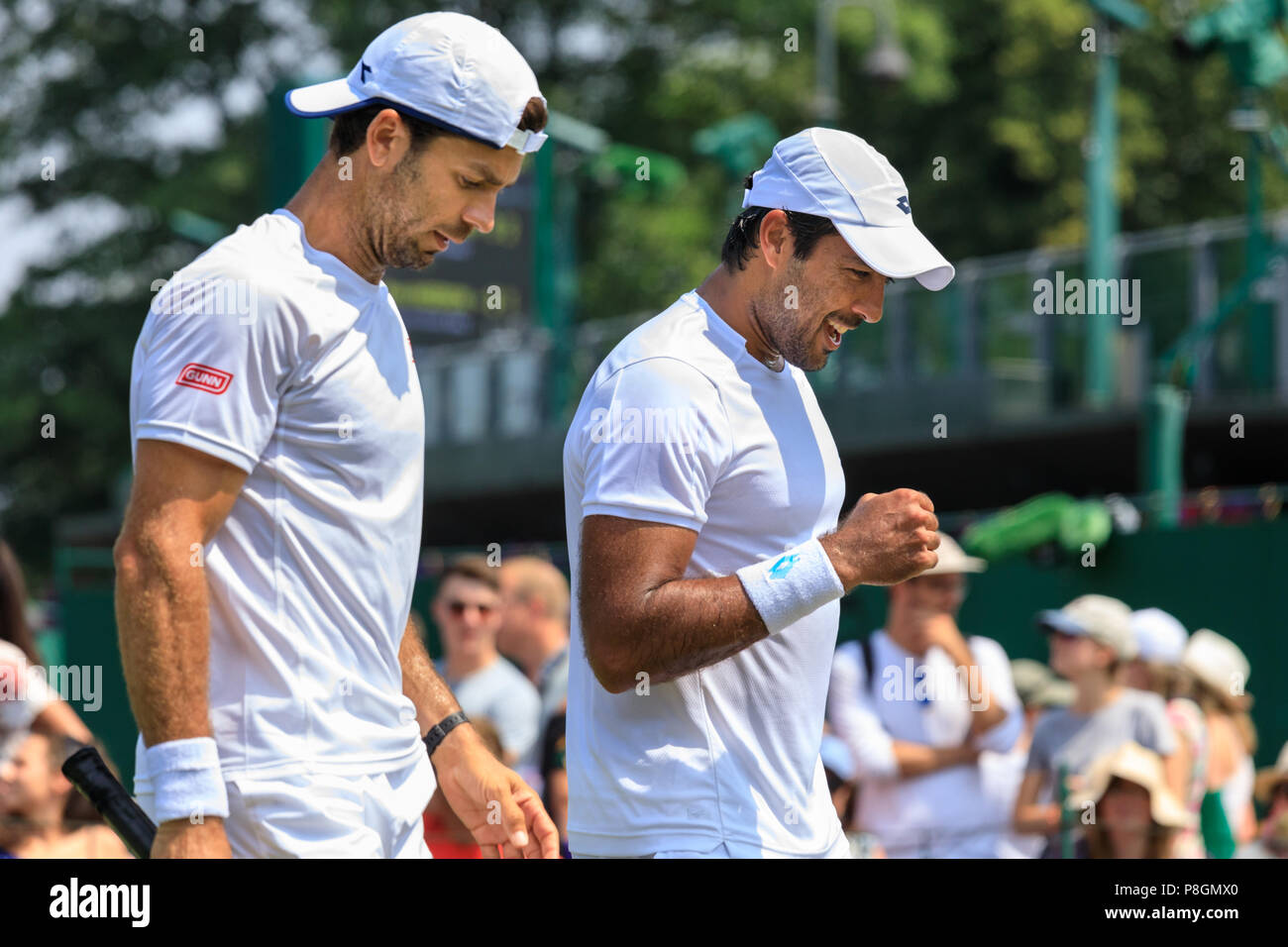 Pakistani tennis player Aisam-ul-Haq Qureshi and Dutch player Jean ...