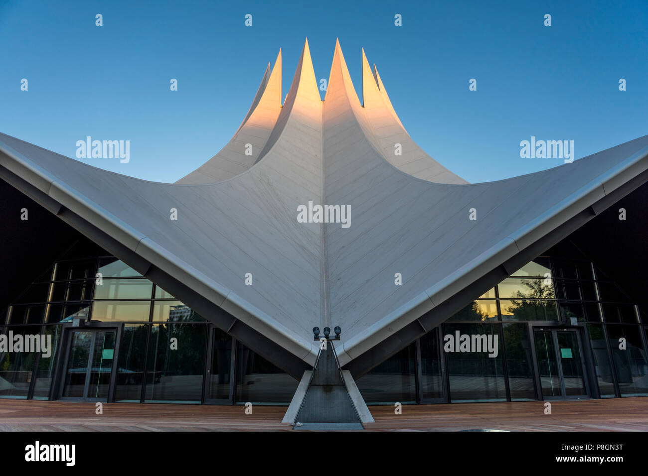 Berlin germany roof tempodrom hi-res stock photography and images - Alamy