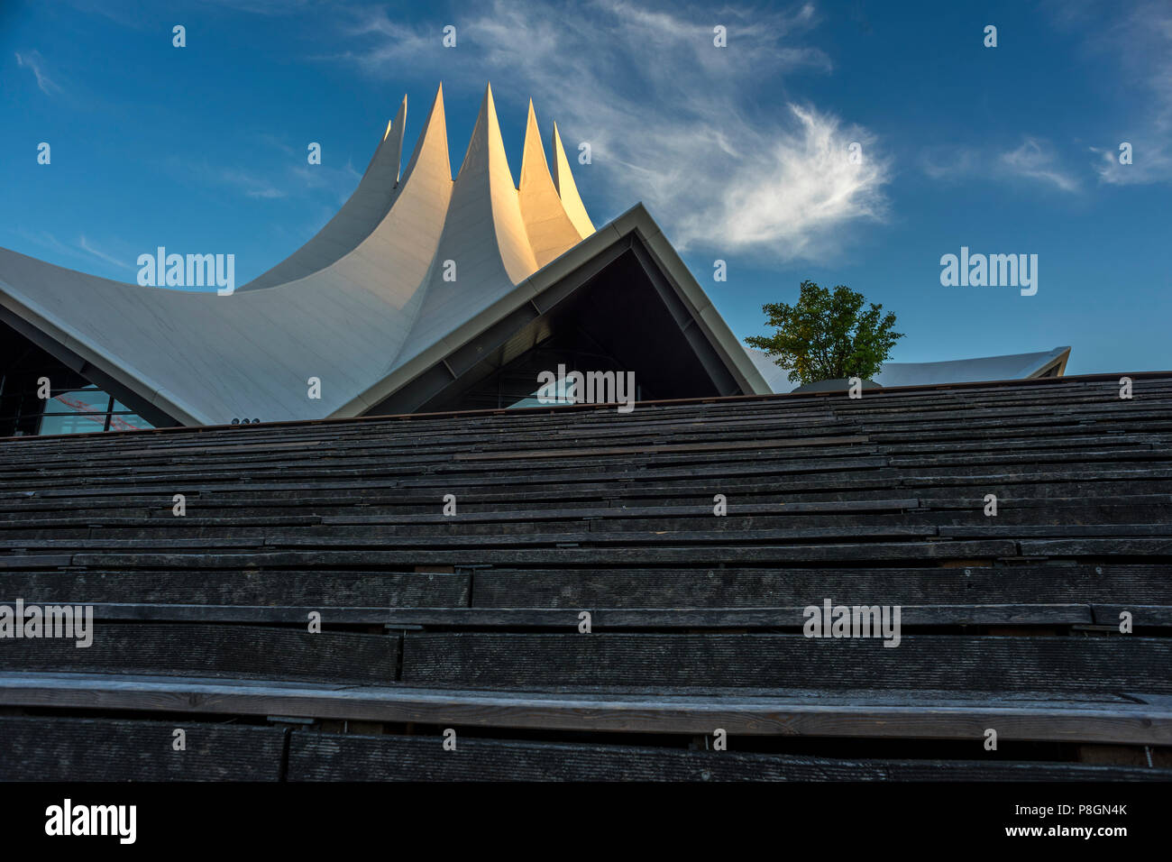 Berlin germany roof tempodrom hi-res stock photography and images - Alamy