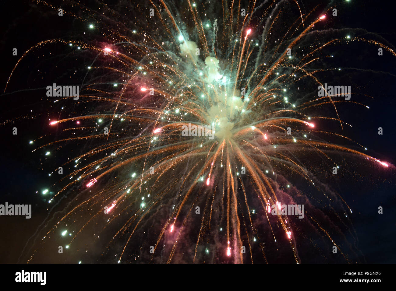 Explosive colours hi-res stock photography and images - Alamy