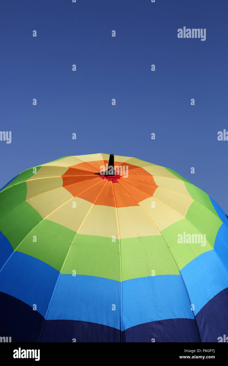 Hot sun umbrella hi-res stock photography and images - Alamy