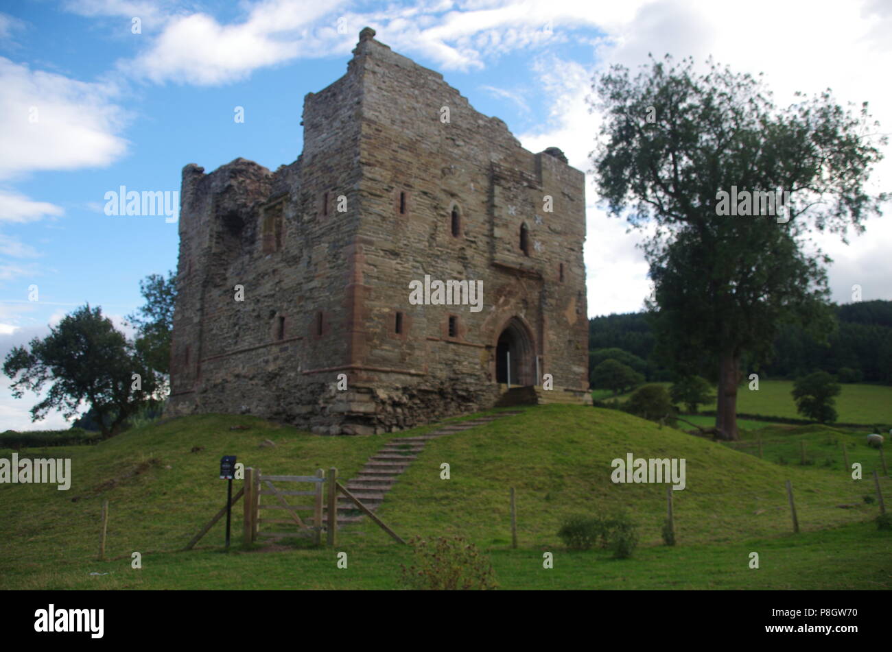 Hopton Castle. John o' groats (Duncansby head) to lands end. End to end ...