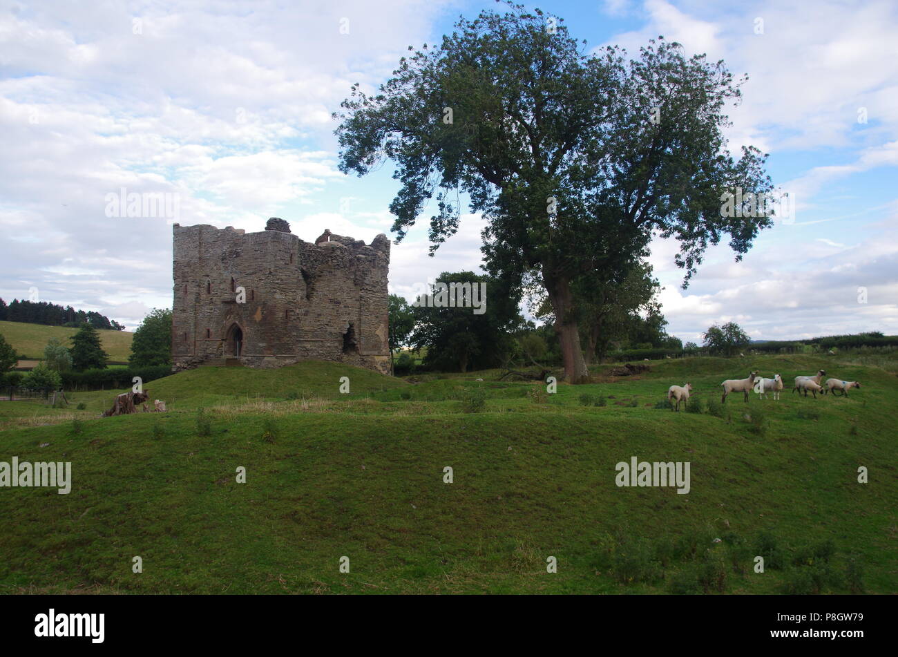 Hopton Castle. John o' groats (Duncansby head) to lands end. End to end ...