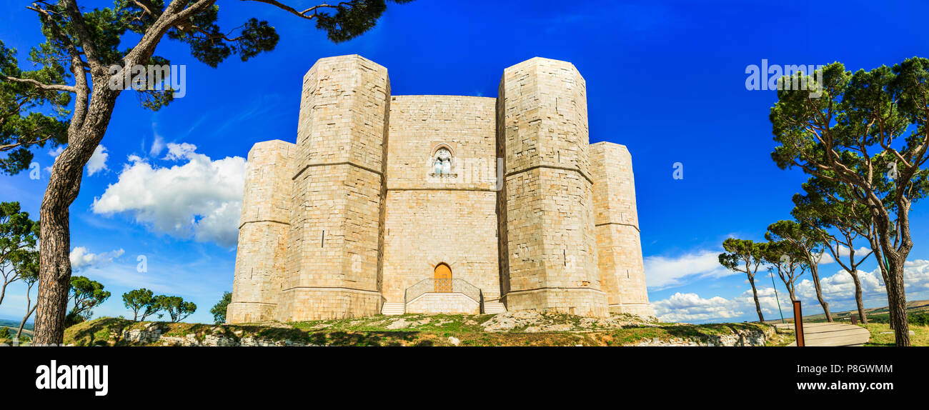 Castel del monte castle hi-res stock photography and images - Alamy