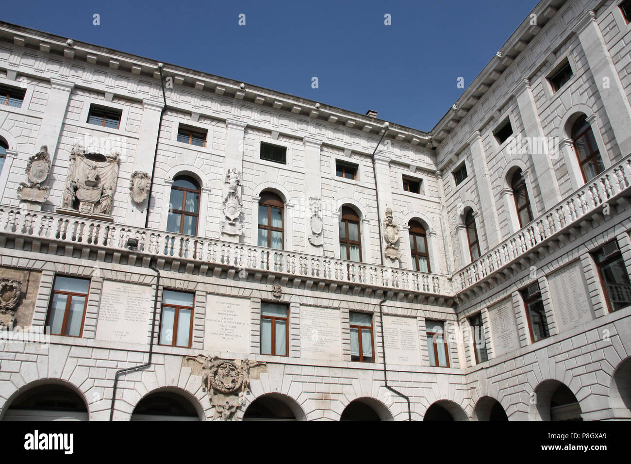 Old architecture padua padua hi-res stock photography and images - Alamy