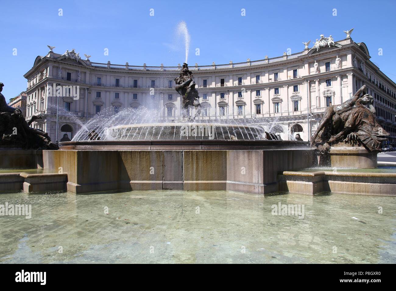 Repubblica rome hi-res stock photography and images - Alamy