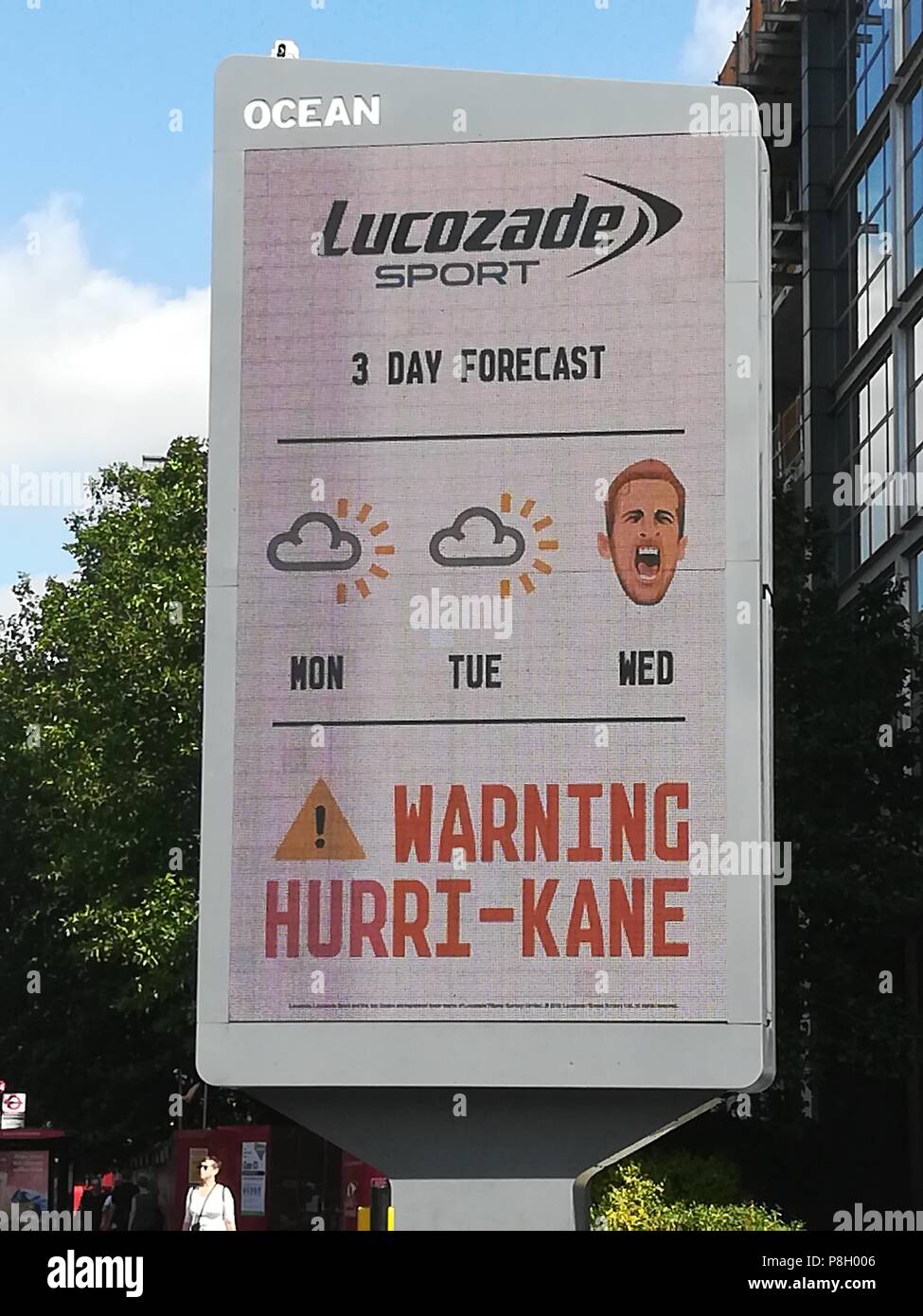 Harry kane poster hi-res stock photography and images - Alamy