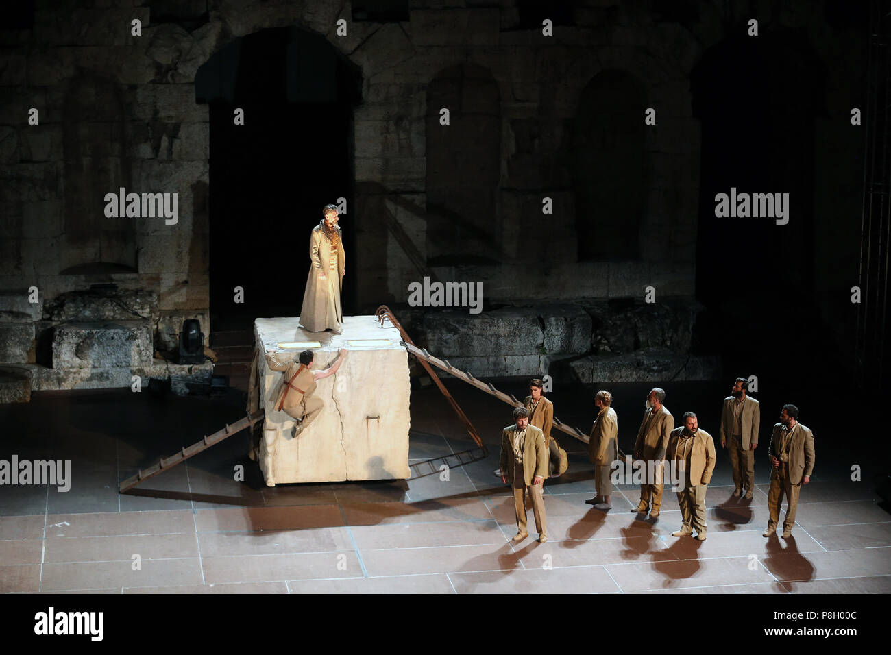 Greek actors hi-res stock photography and images - Alamy
