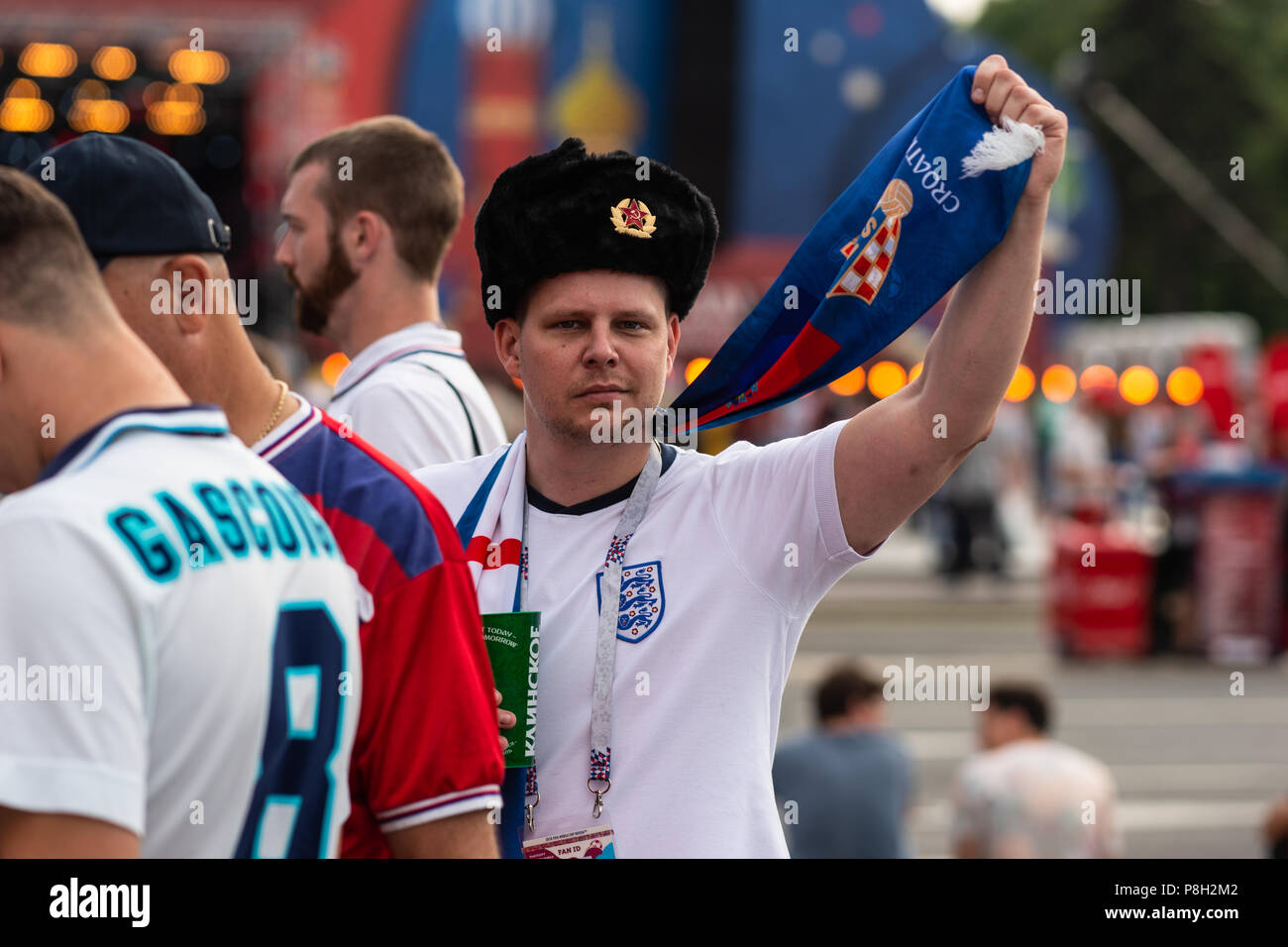 Britain news television screens hi-res stock photography and images - Alamy