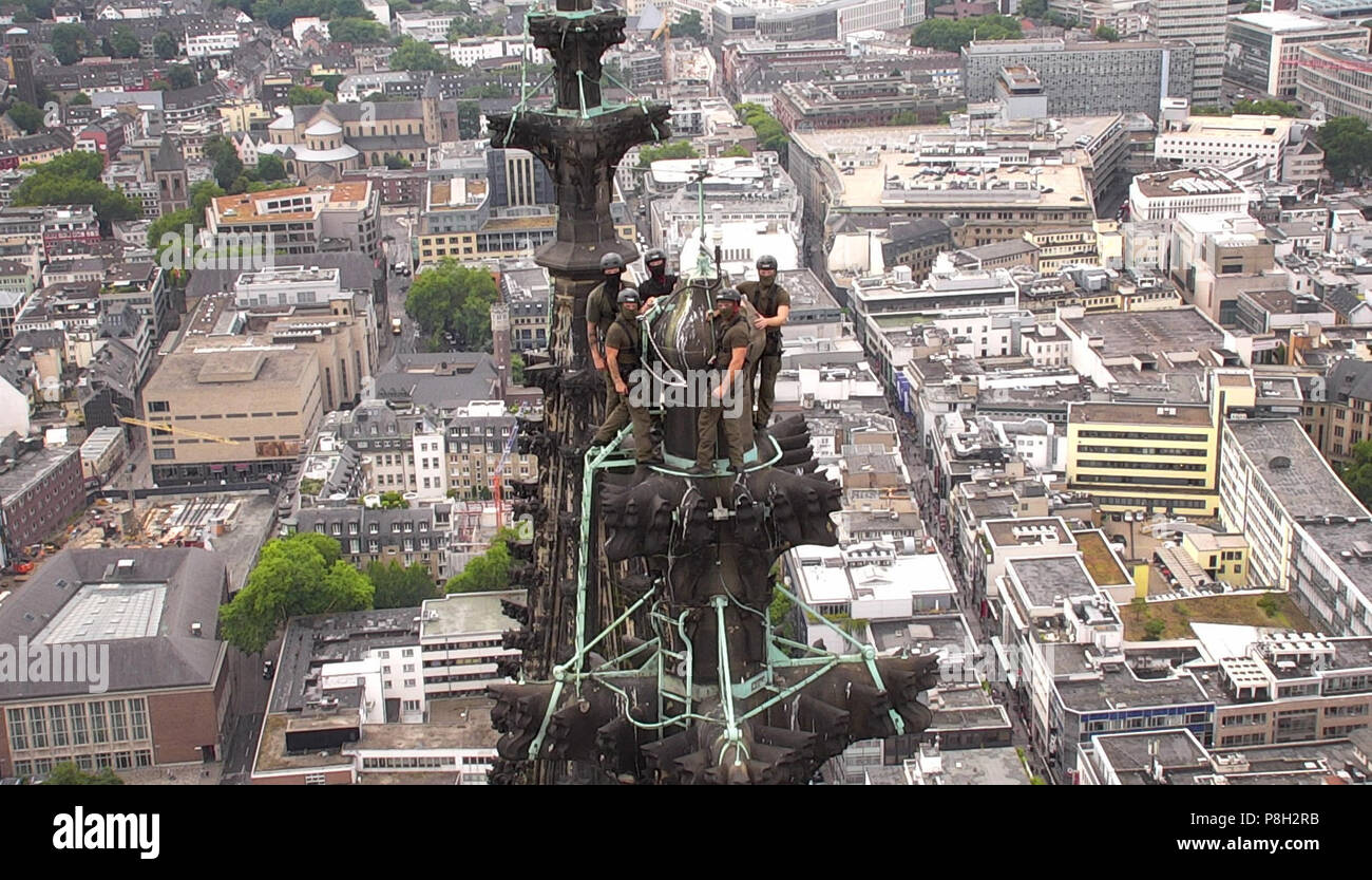 Cologne, Germany. 11th July, 2018. Special forces of the Special ...