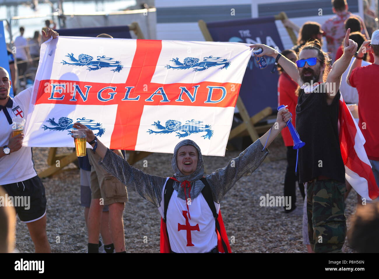 Football Fans England Flag High Resolution Stock Photography and Images ...