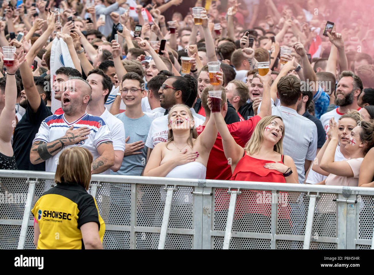 Uk national anthem screen hi-res stock photography and images - Alamy