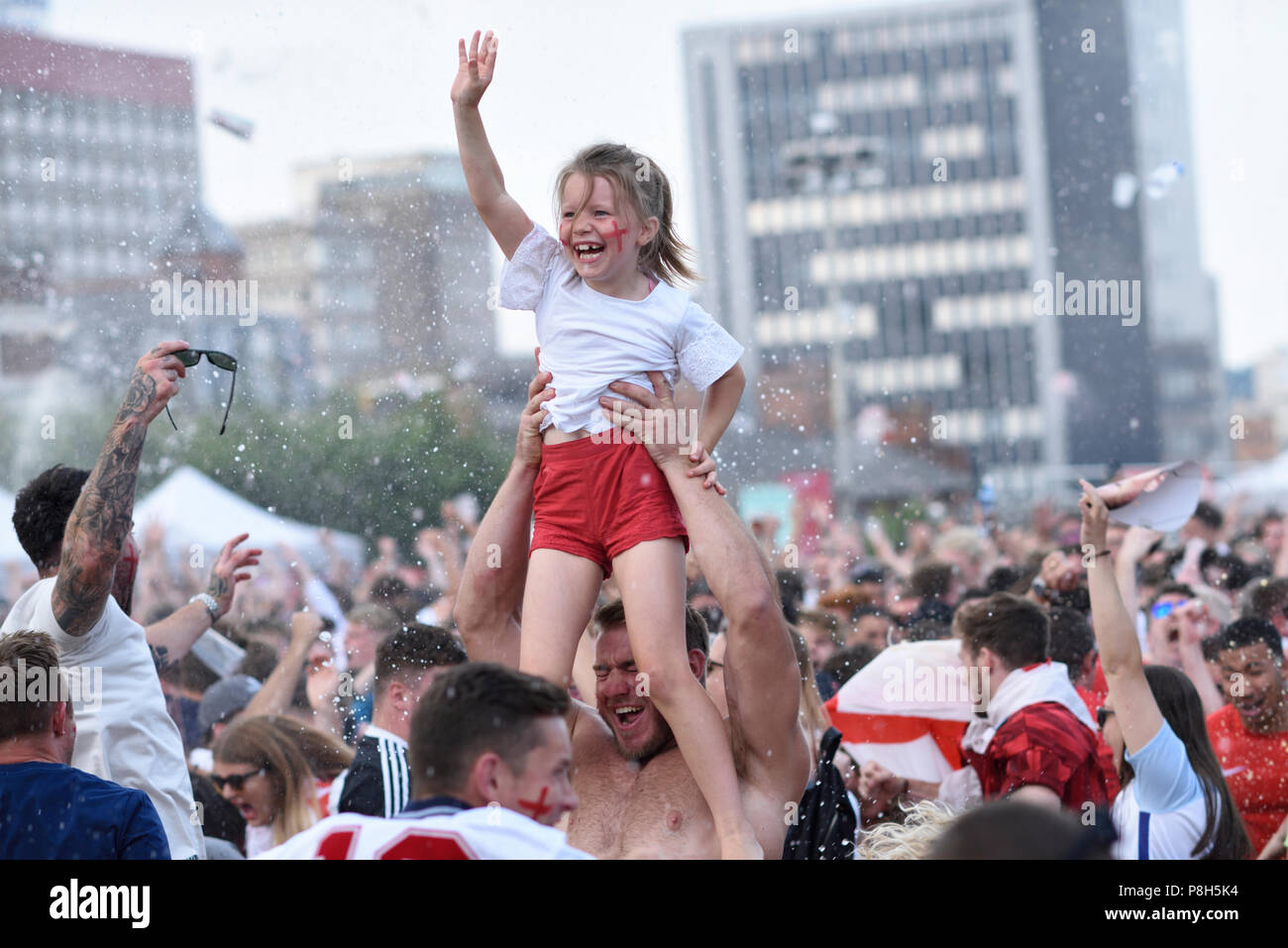 Football fan chanting crowd cheering hi-res stock photography and ...