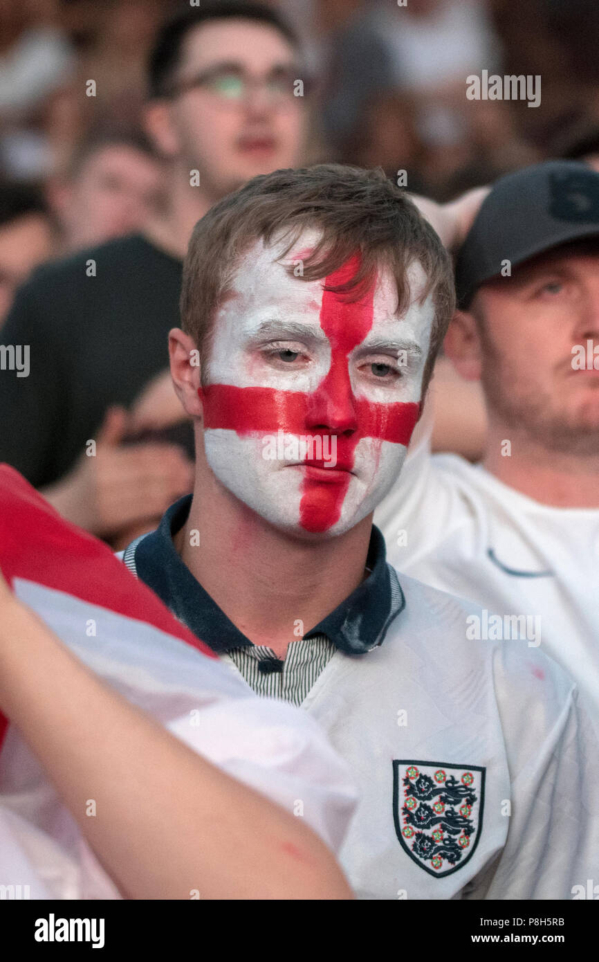Crying england fan hi-res stock photography and images - Alamy
