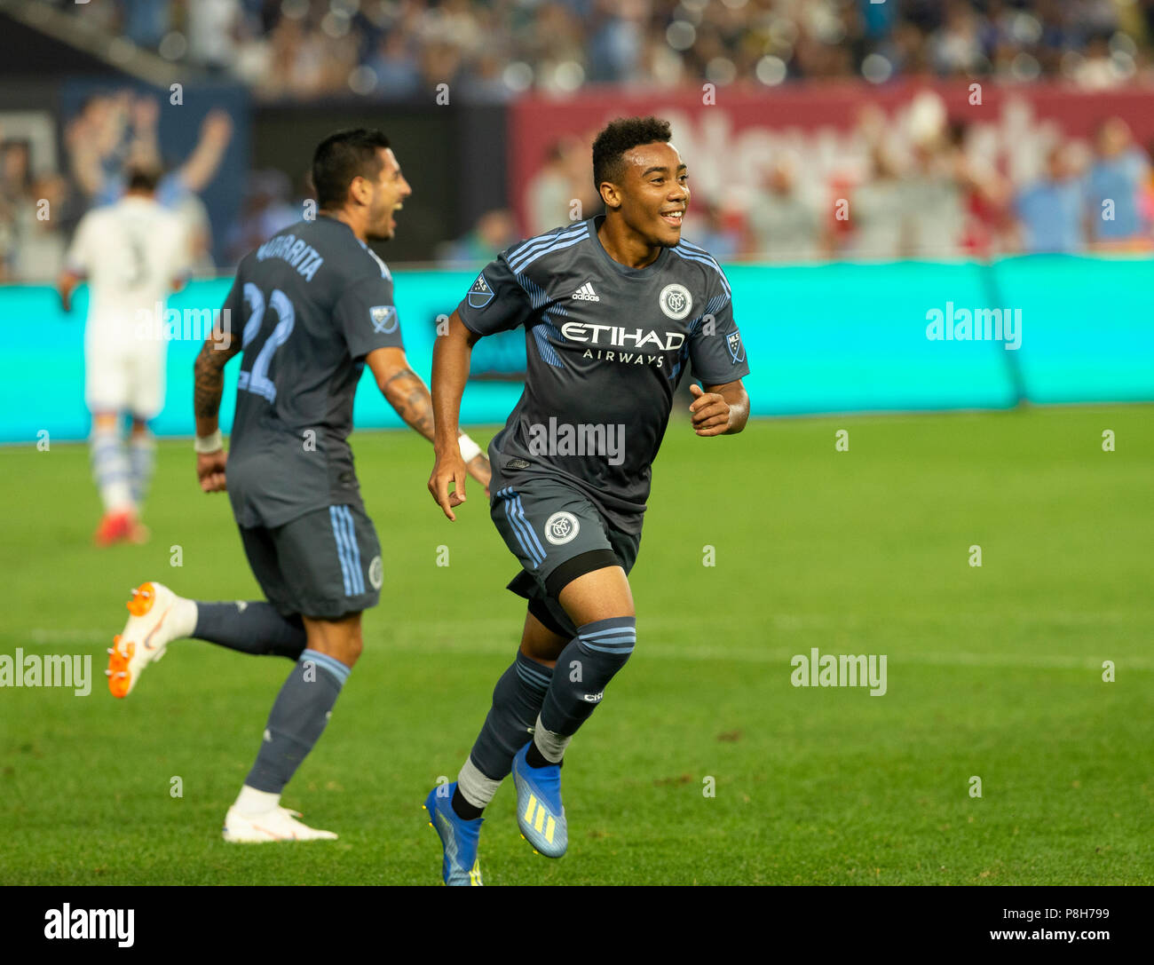 Jonathan lewis hi-res stock photography and images - Alamy