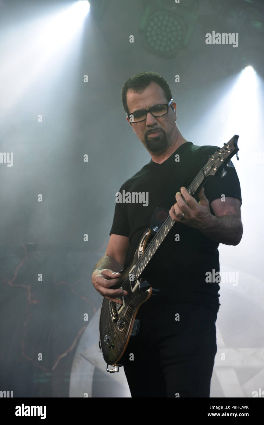 Tony rombola guitar hi-res stock photography and images - Alamy