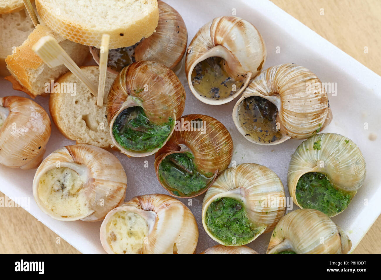 French cuisine escargot hi-res stock photography and images - Alamy