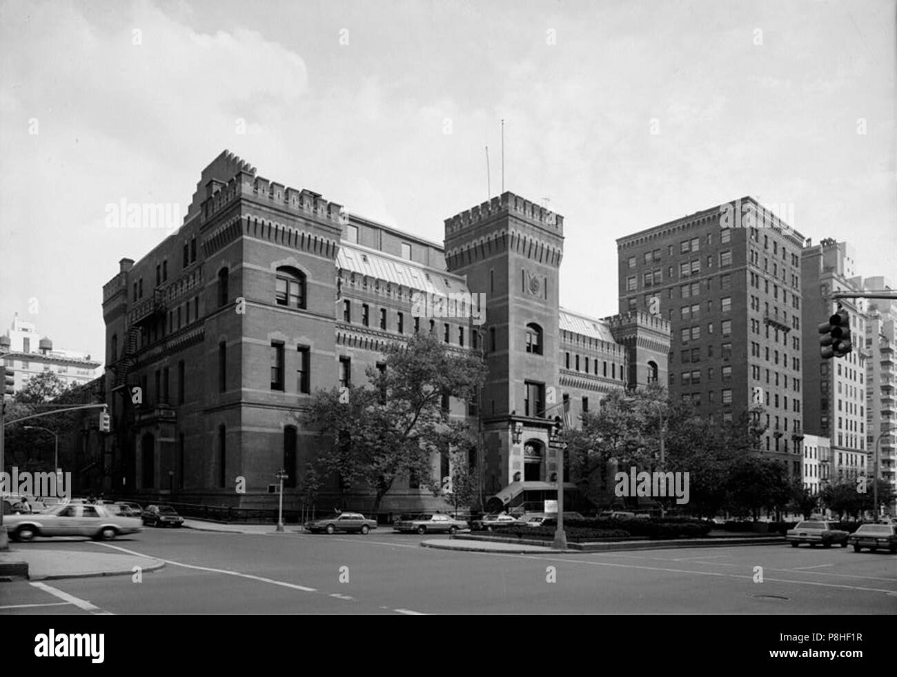 7th Reg. Armory - Park Ave exterior HABS NY,31-NEYO,121-7 Stock Photo ...