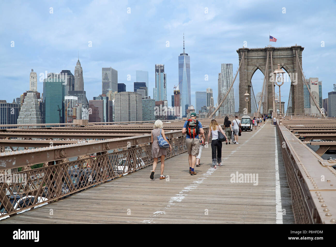Manhattan bridge boardwalk hi-res stock photography and images - Alamy