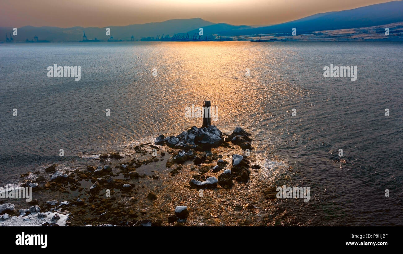 Beacon in seaport hi-res stock photography and images - Alamy