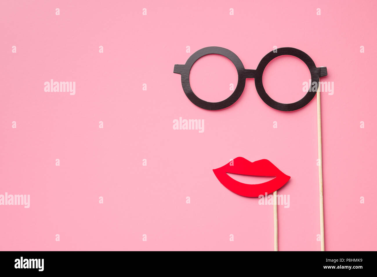 Face mask glasses hi-res stock photography and images - Alamy