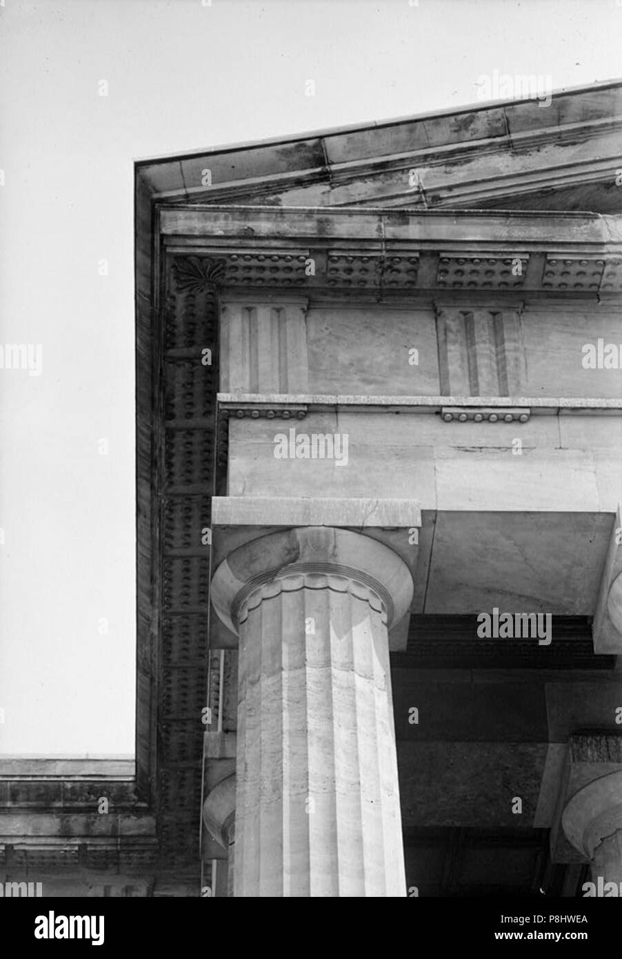 8. DETAIL, SOUTH FRONT, PORTICO, COLUMN CAPITAL Stock Photo - Alamy