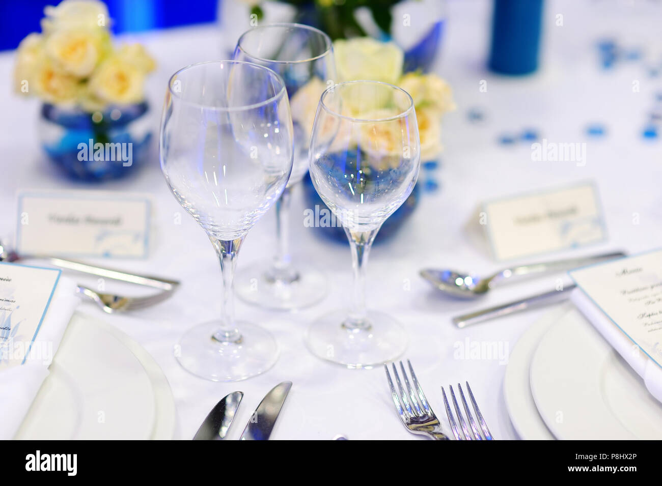 Table setting for an event party or wedding reception Stock Photo - Alamy