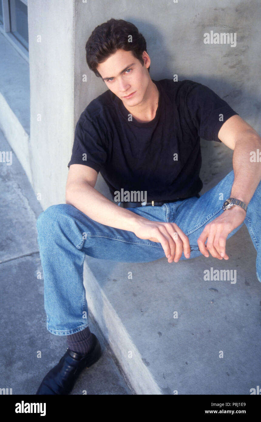 LOS ANGELES, CA - FEBRUARY 28: (EXCLUSIVE) Actor Randall Batinkoff ...