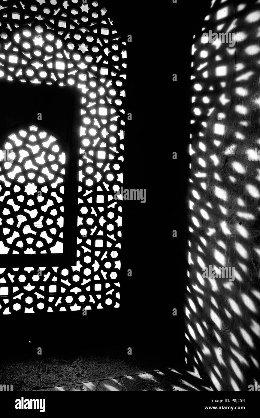 Decorative Jali of windows, Humayun's Tomb, Delhi, India Stock Photo ...