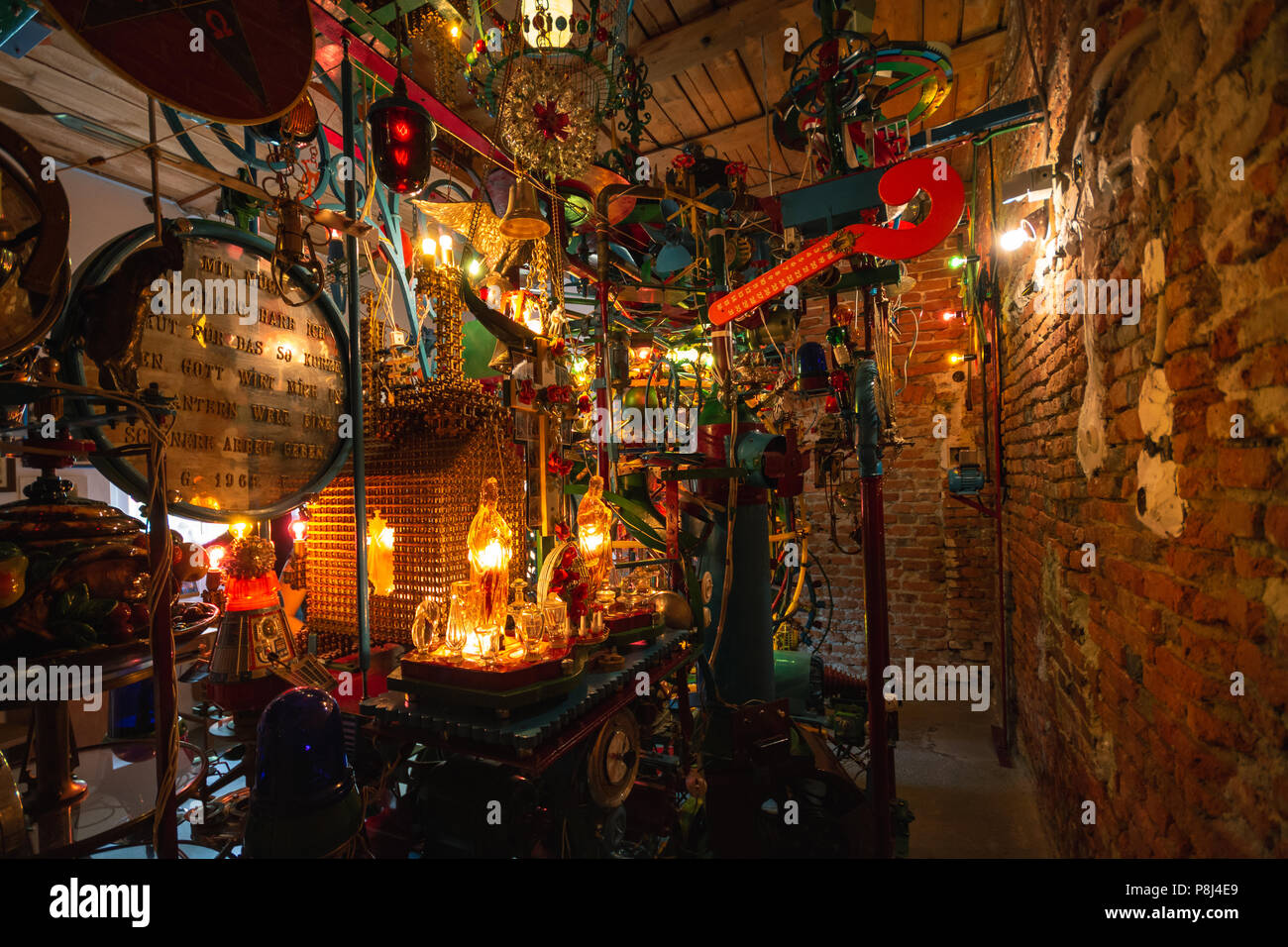 Old world technology hi-res stock photography and images - Alamy