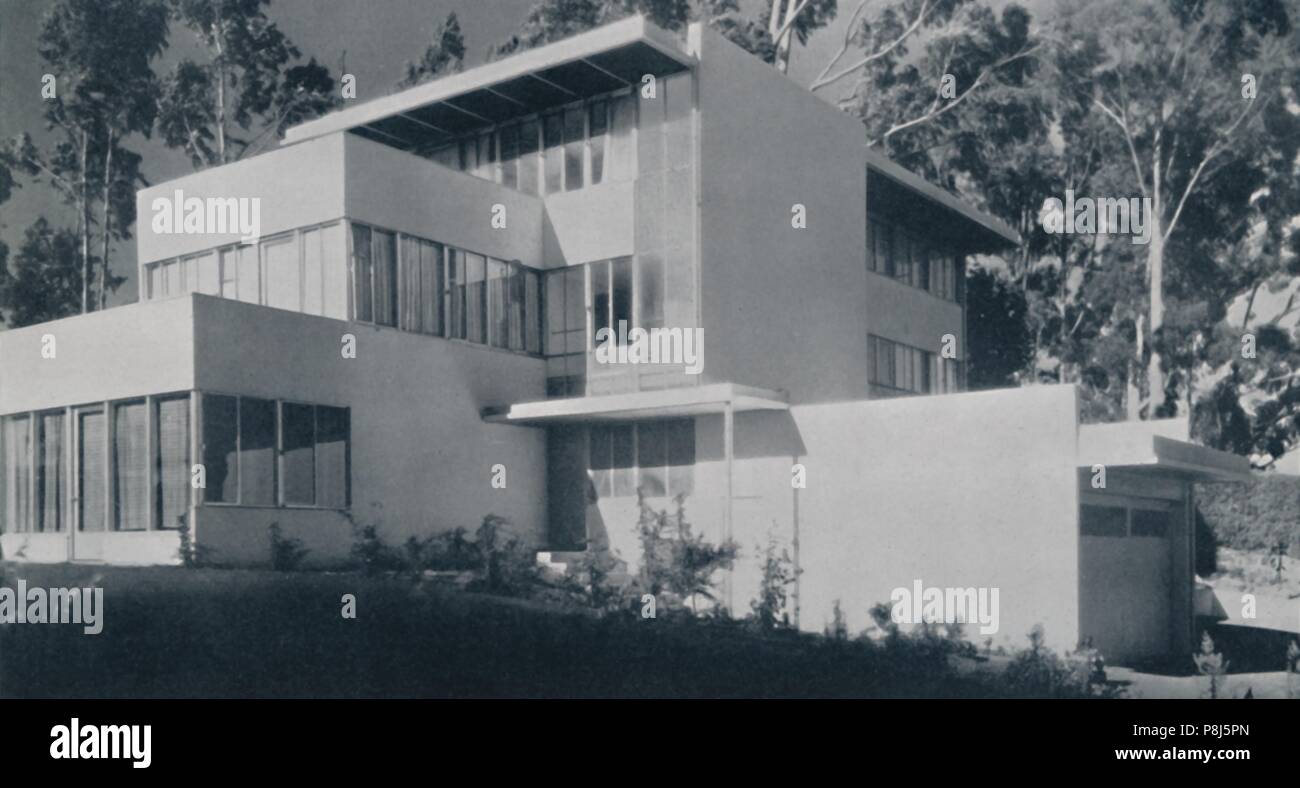 'The house of Mr. and Mrs. Arthur Hofmann, Hillsborough, California ...