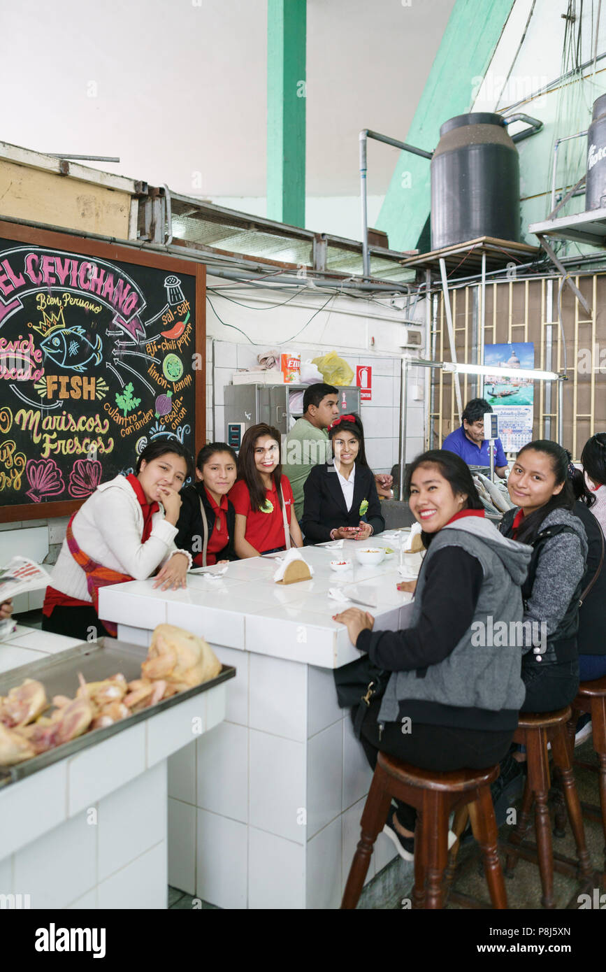Mercado de surquillo de lima hi-res stock photography and images - Alamy