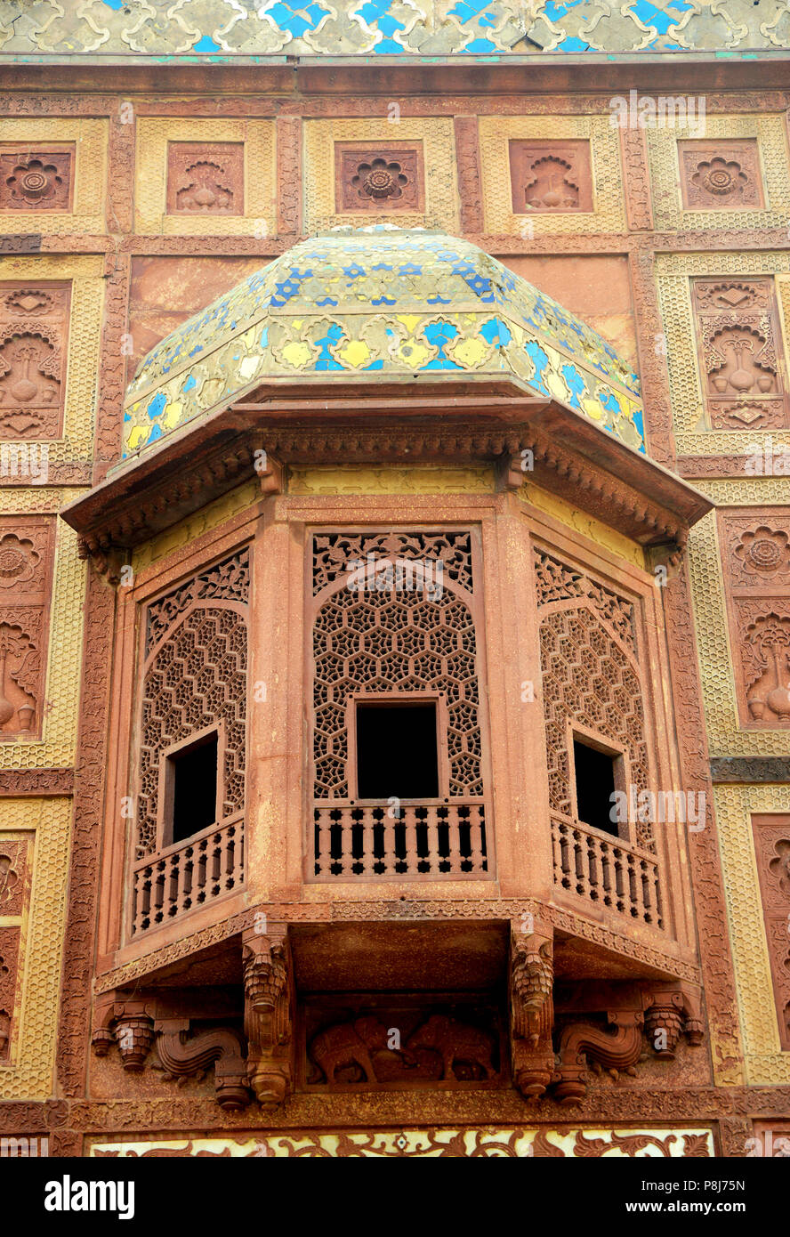 Old Fashioned architecture window Stock Photo - Alamy