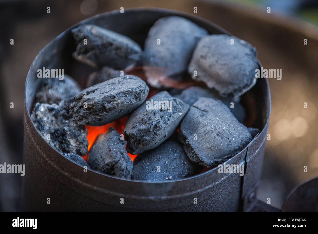 Old fashioned barbecue hi-res stock photography and images - Alamy