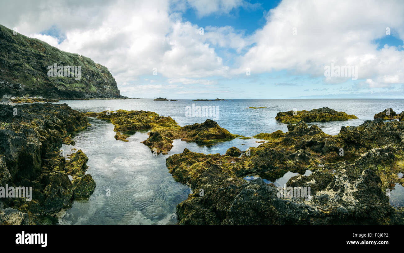 Portugal ponta da ferraria pools hi-res stock photography and images ...