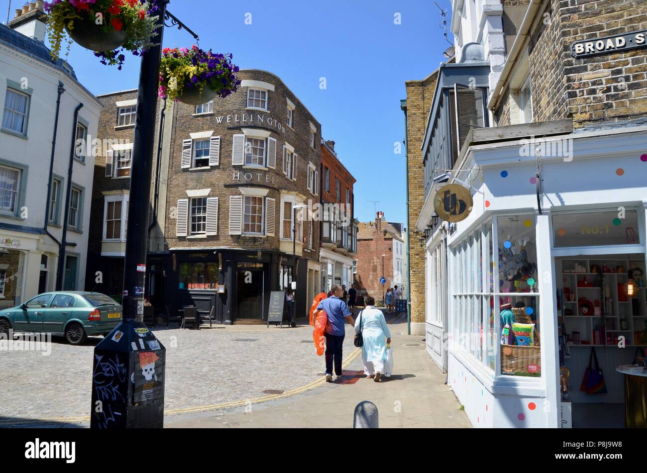 wellington hotel margate kent uk Stock Photo - Alamy
