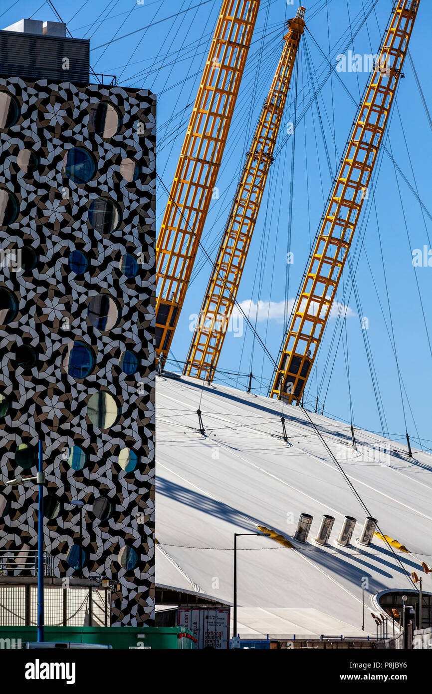 Modern iconic architecture hi-res stock photography and images - Alamy