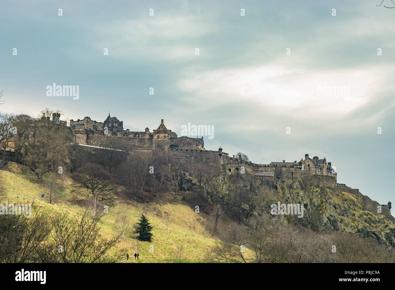 Edinburgh Rock Top Castle High Resolution Stock Photography and Images ...