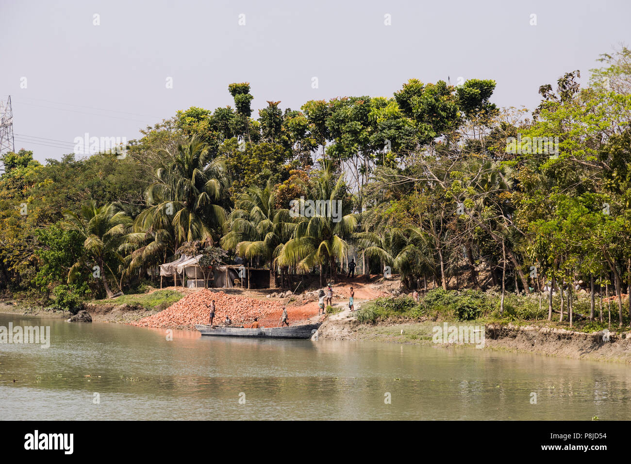 Riverside village river bangladesh hi-res stock photography and images ...