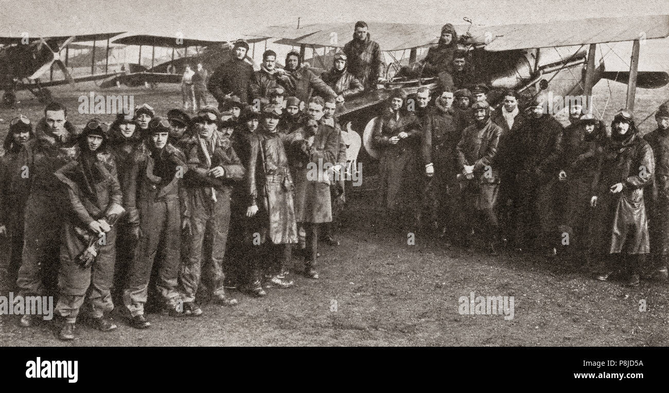 A squadron of World War 1 Royal Flying Corp (RFC) pioneer airmen ...