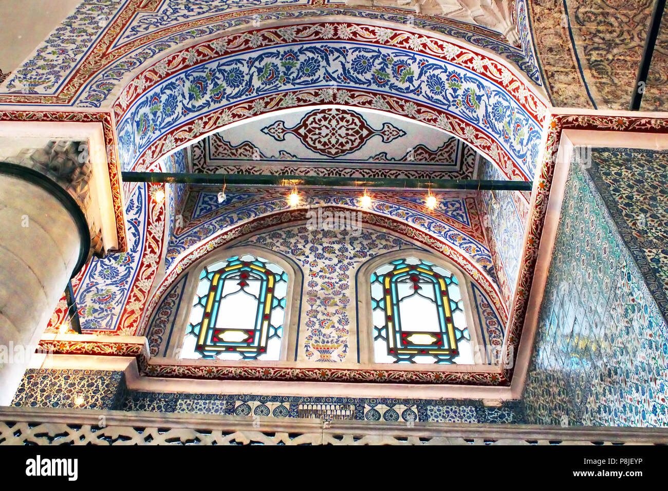 Inside the islamic Blue mosque in Istanbul, Turkey Stock Photo - Alamy